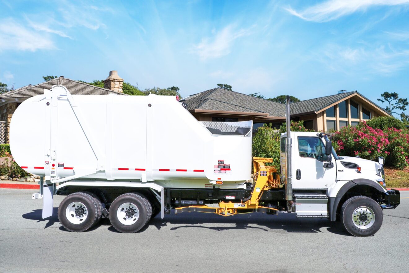 Heil Automated Side Loader Trucks | EJ Equipment